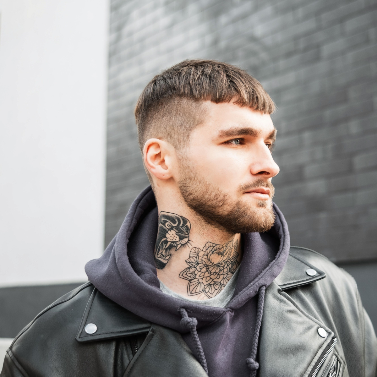 How to Maintain Your Houston Hair Cut During the Summer Heat